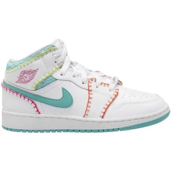 Nike | Shoes | Air Jordan Mid Se | Poshmark